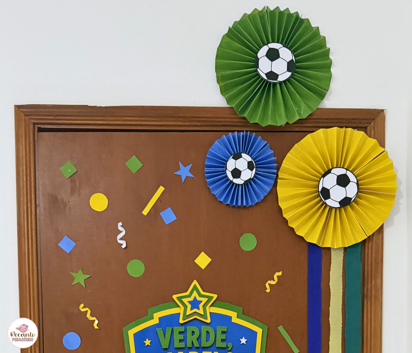 Decoração de Porta Torcida do Brasil — Copa do Mundo - Recanto Pedagógico